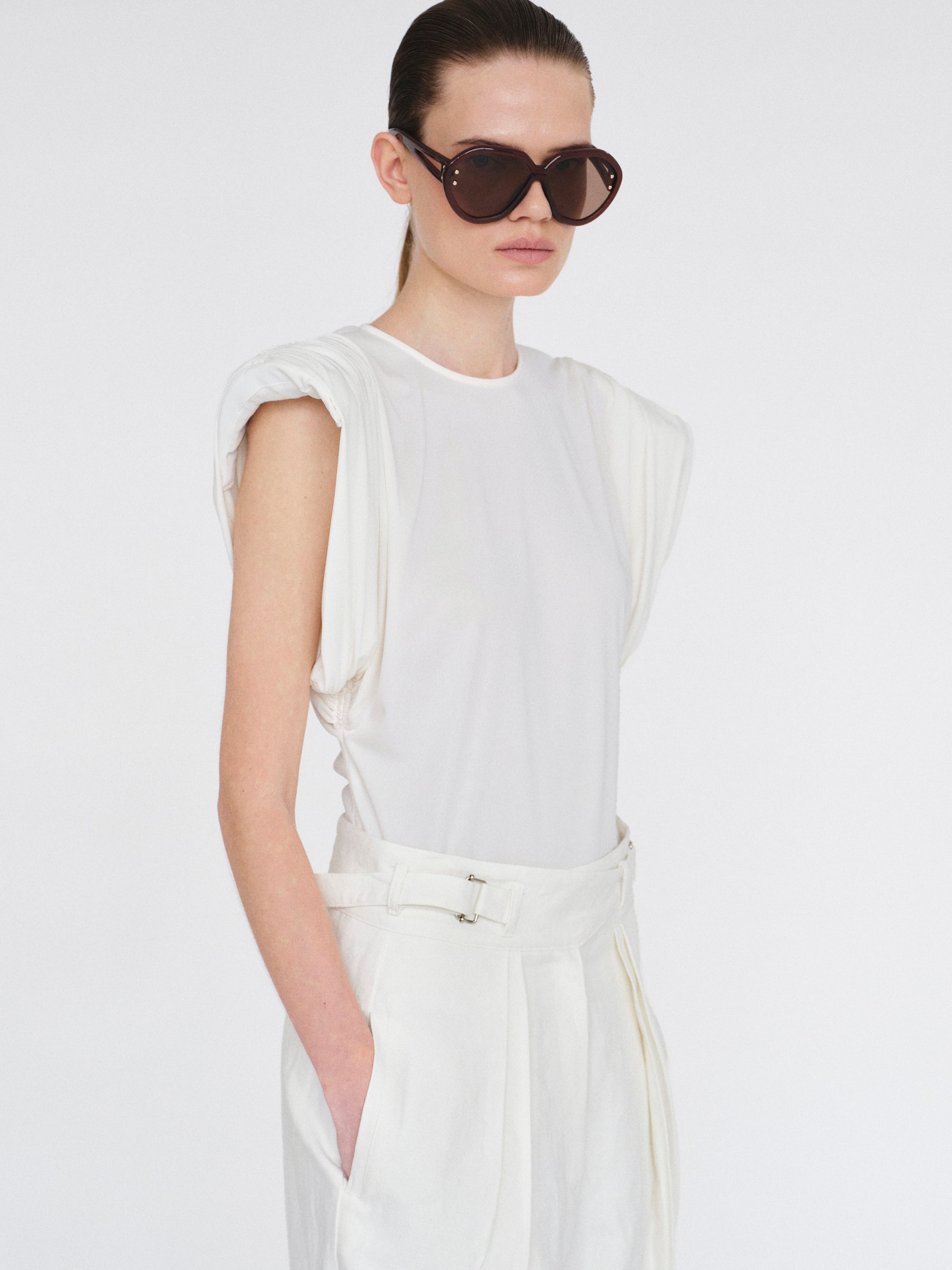 Padded Sleeve Crepe Top, White – SourceUnknown